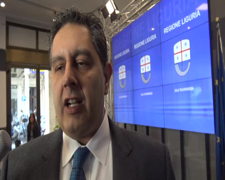 Toti risponde al Pd sull'antifascismo